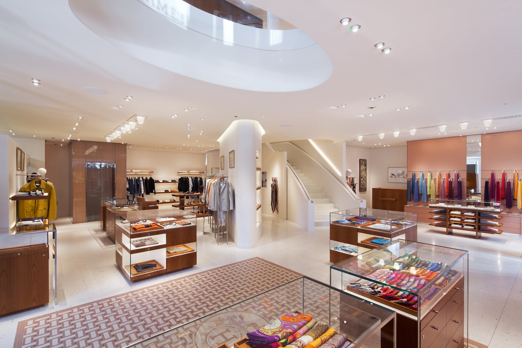 Creating Elegant Audio Visual Solutions for Luxury Fashion House - Hutchi